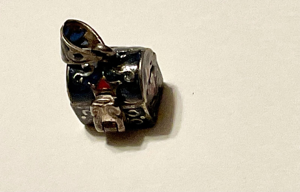 Calling All Souls – Haunted Collector