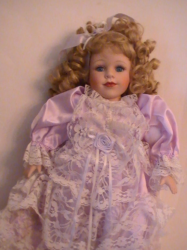 Mischievous Mimi – Haunted Collector