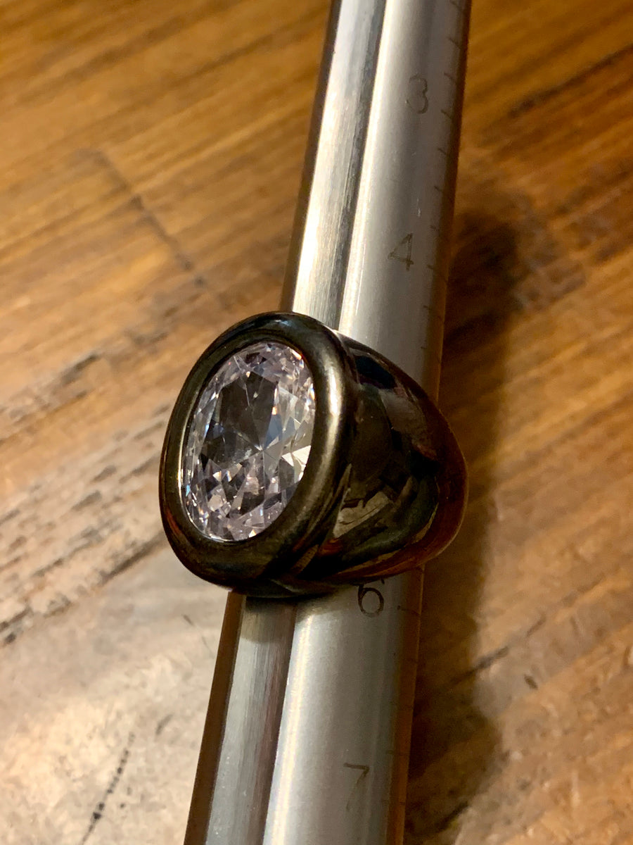 Flash Summoning Ring – Haunted Collector