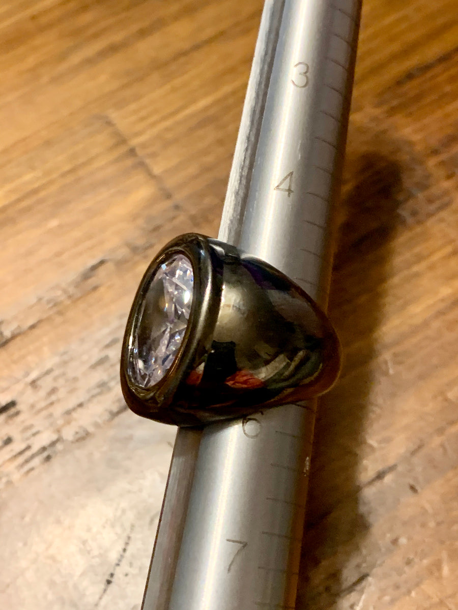 Flash Summoning Ring – Haunted Collector